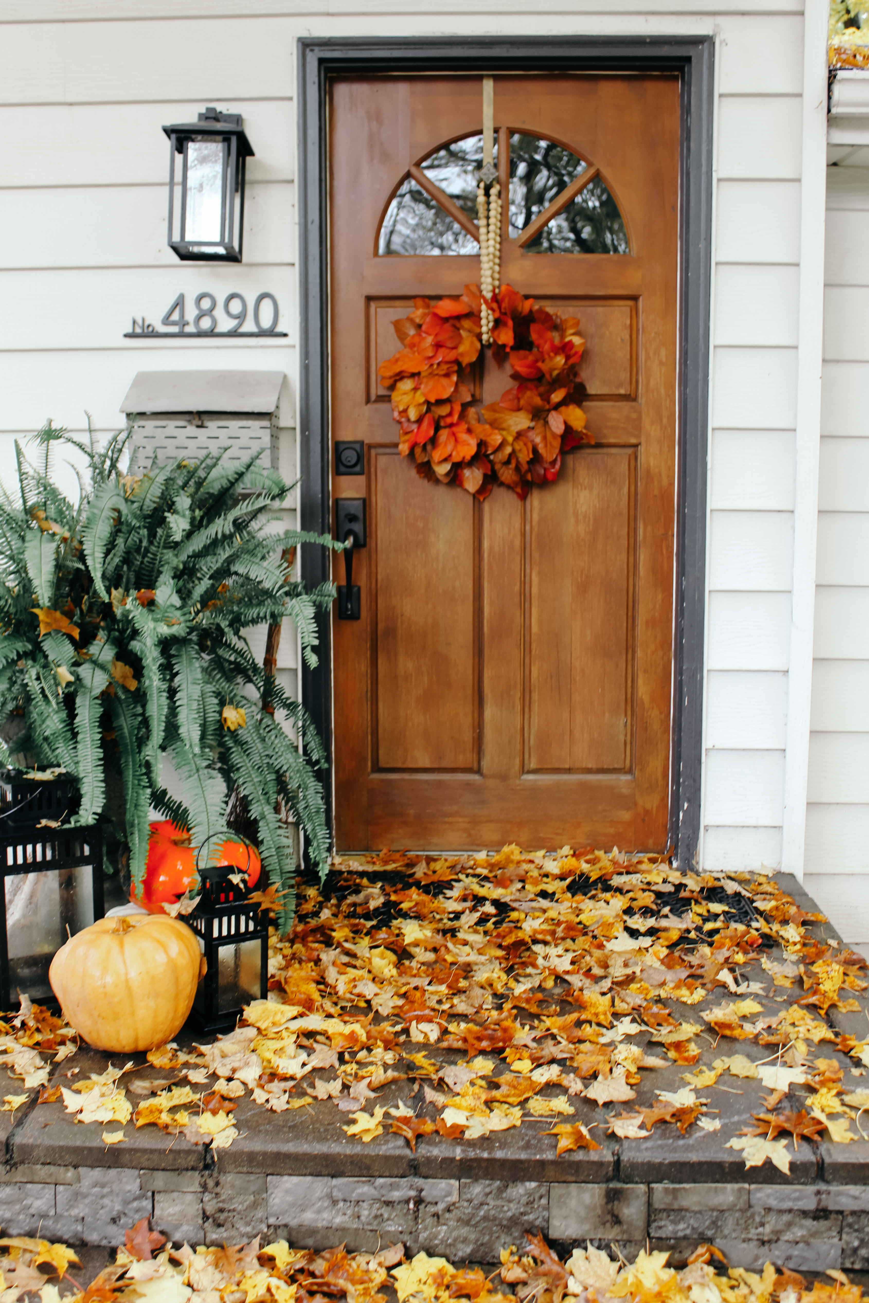 How To Love Living in a Little Home with a Big Family: A Fall Home Tour ...